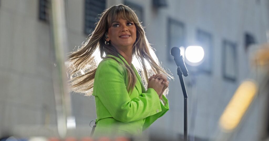 Country singer Maren Morris raises $100K for trans youth after Tucker ...